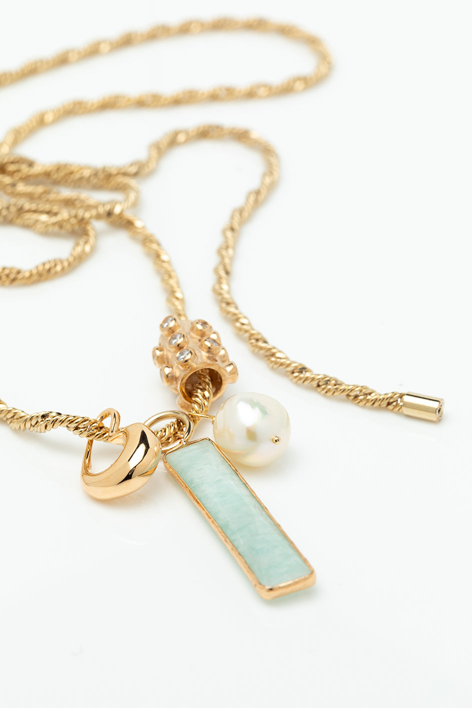 Collier cordon doré Jane et pendentifs – Valérie Sanyas